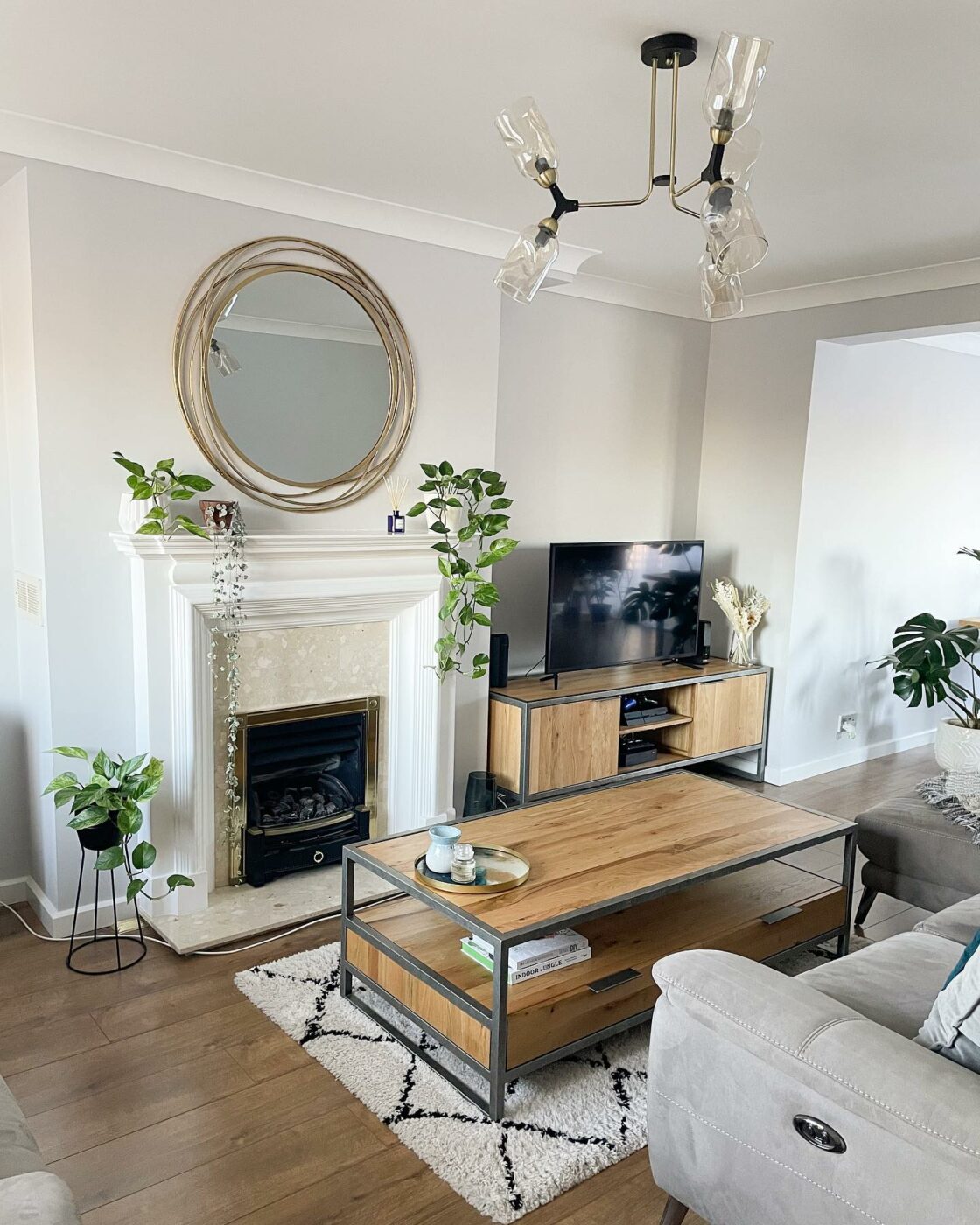 Decorate with neutral paint colours | The Oak Furnitureland Blog