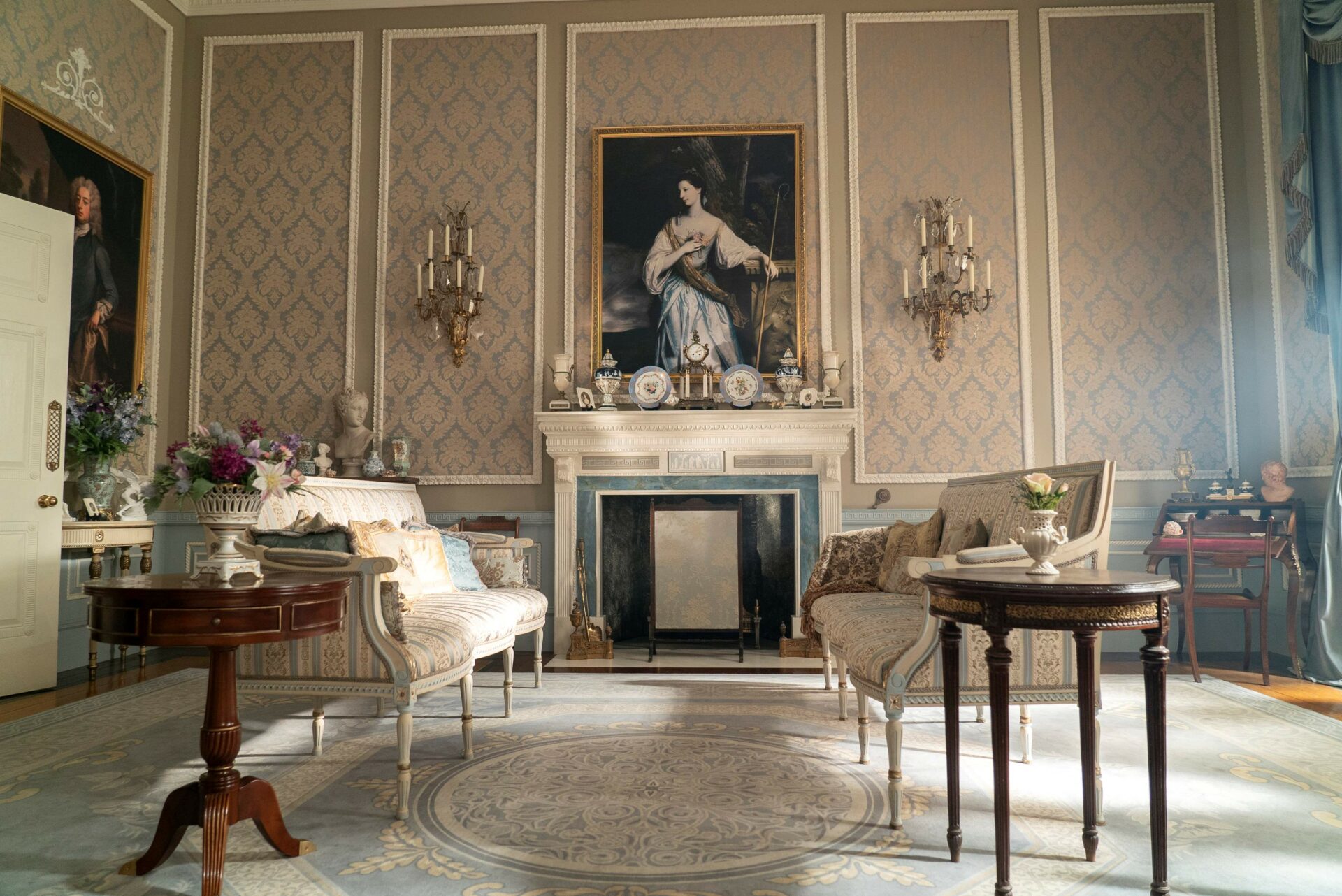How to get the Regencycore look | The Oak Furnitureland Blog
