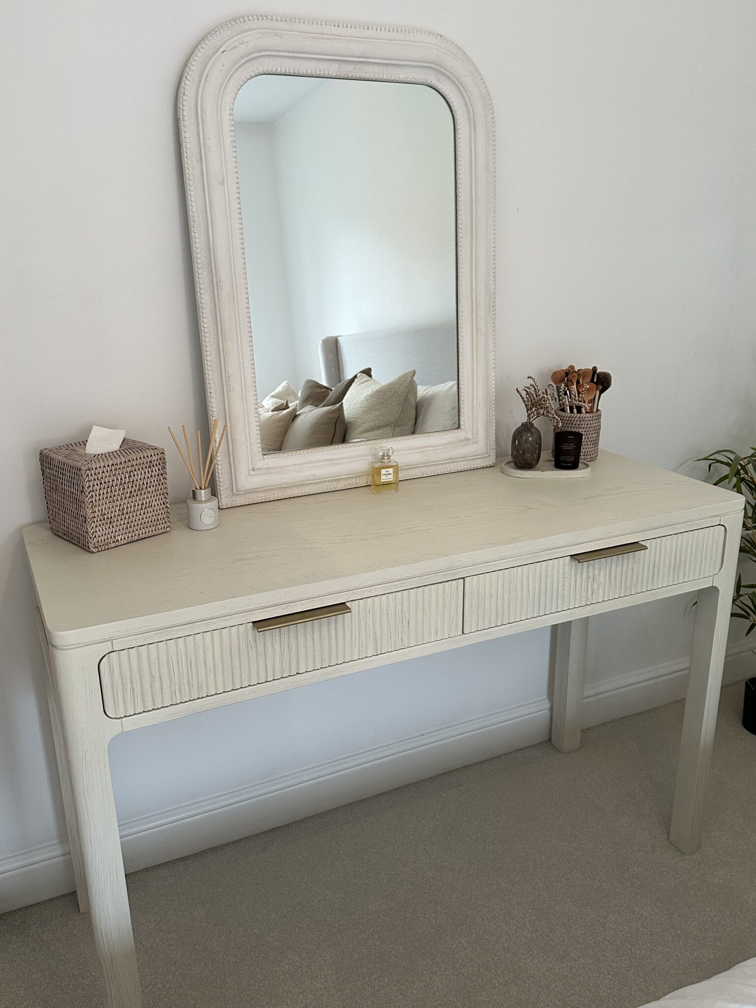 Create the perfect dressing table | The Oak Furnitureland Blog