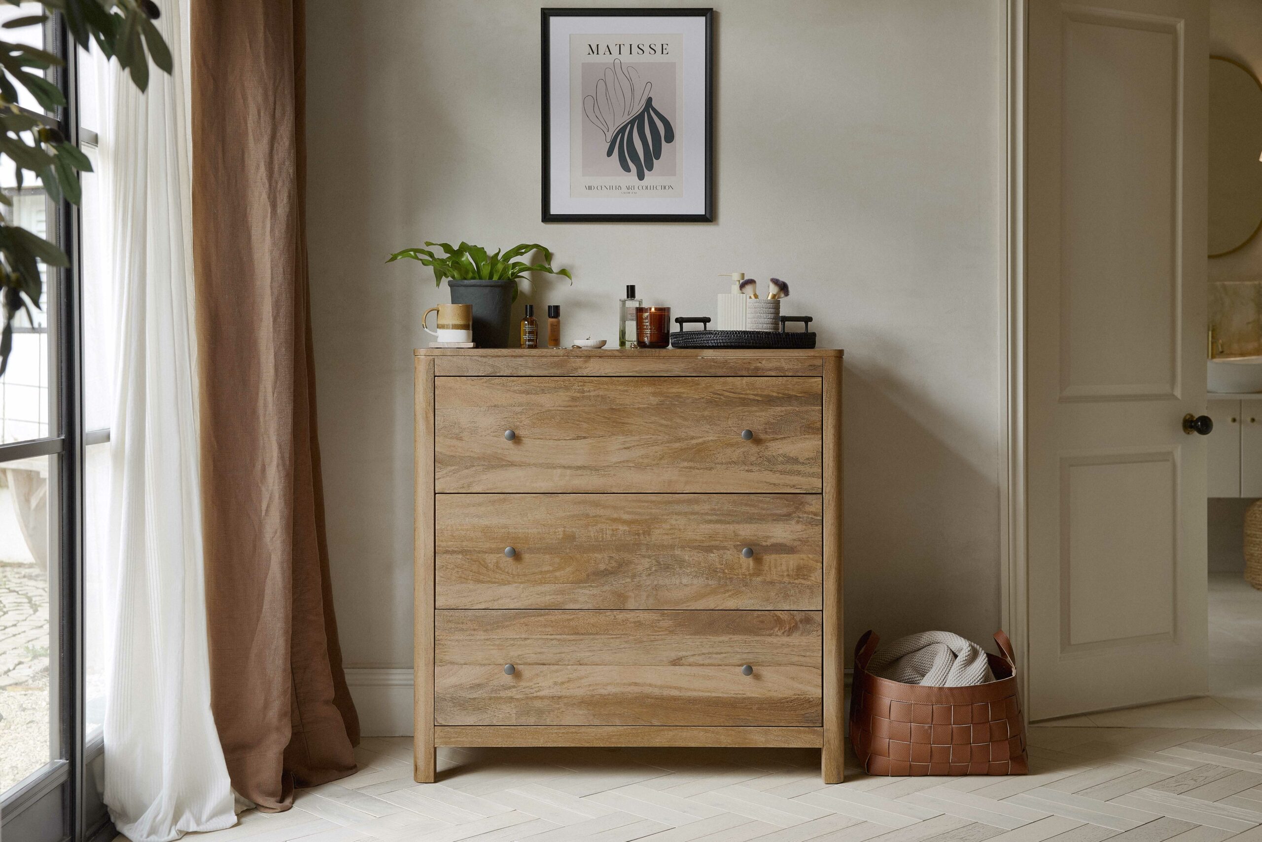 A guide to mango wood furniture | The Oak Furnitureland Blog