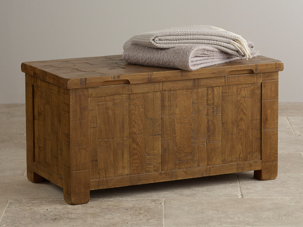 Ripley Rough Sawn Solid Oak Storage Box | Taglounge