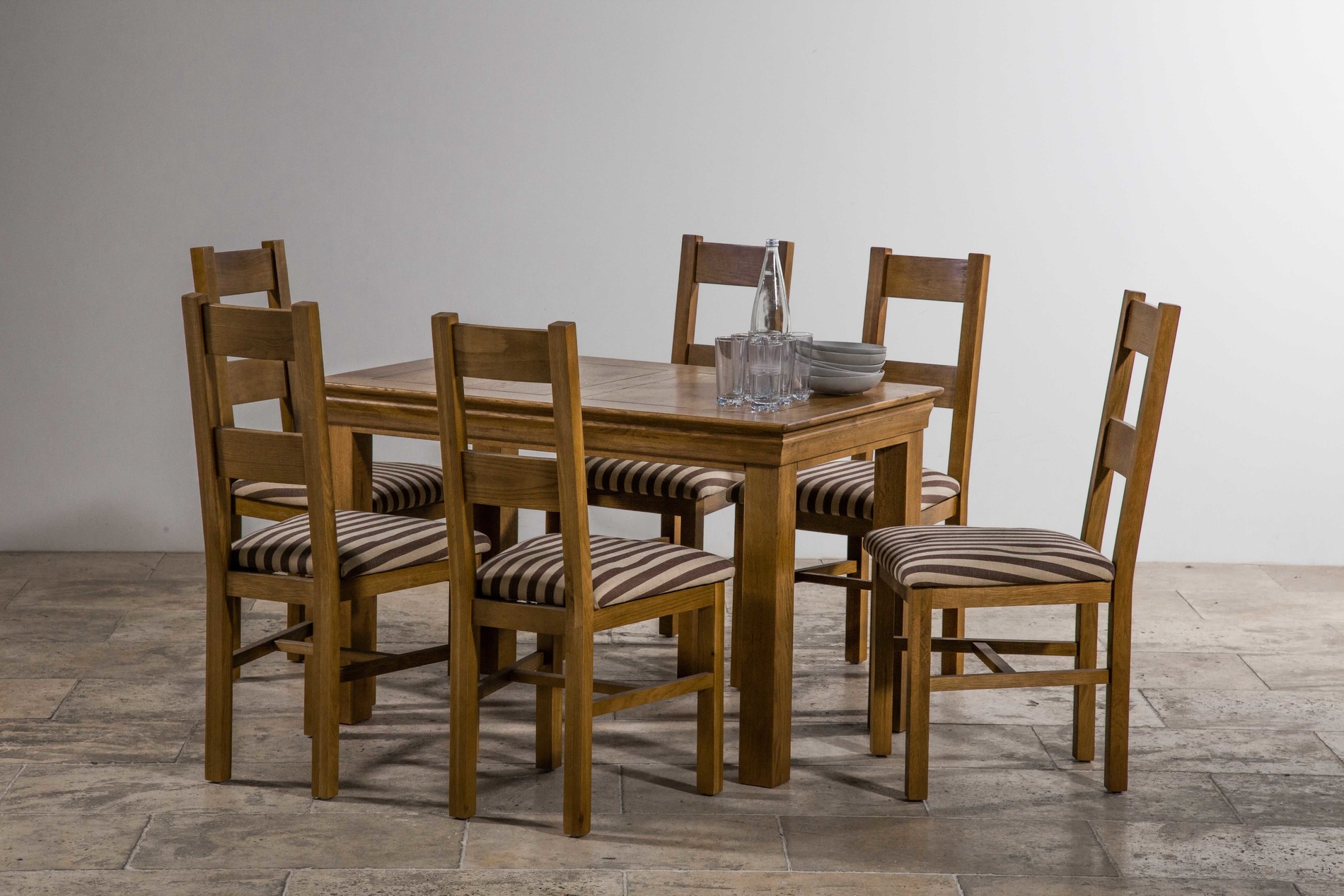Rustic Farmhouse Dining Table And Chairs